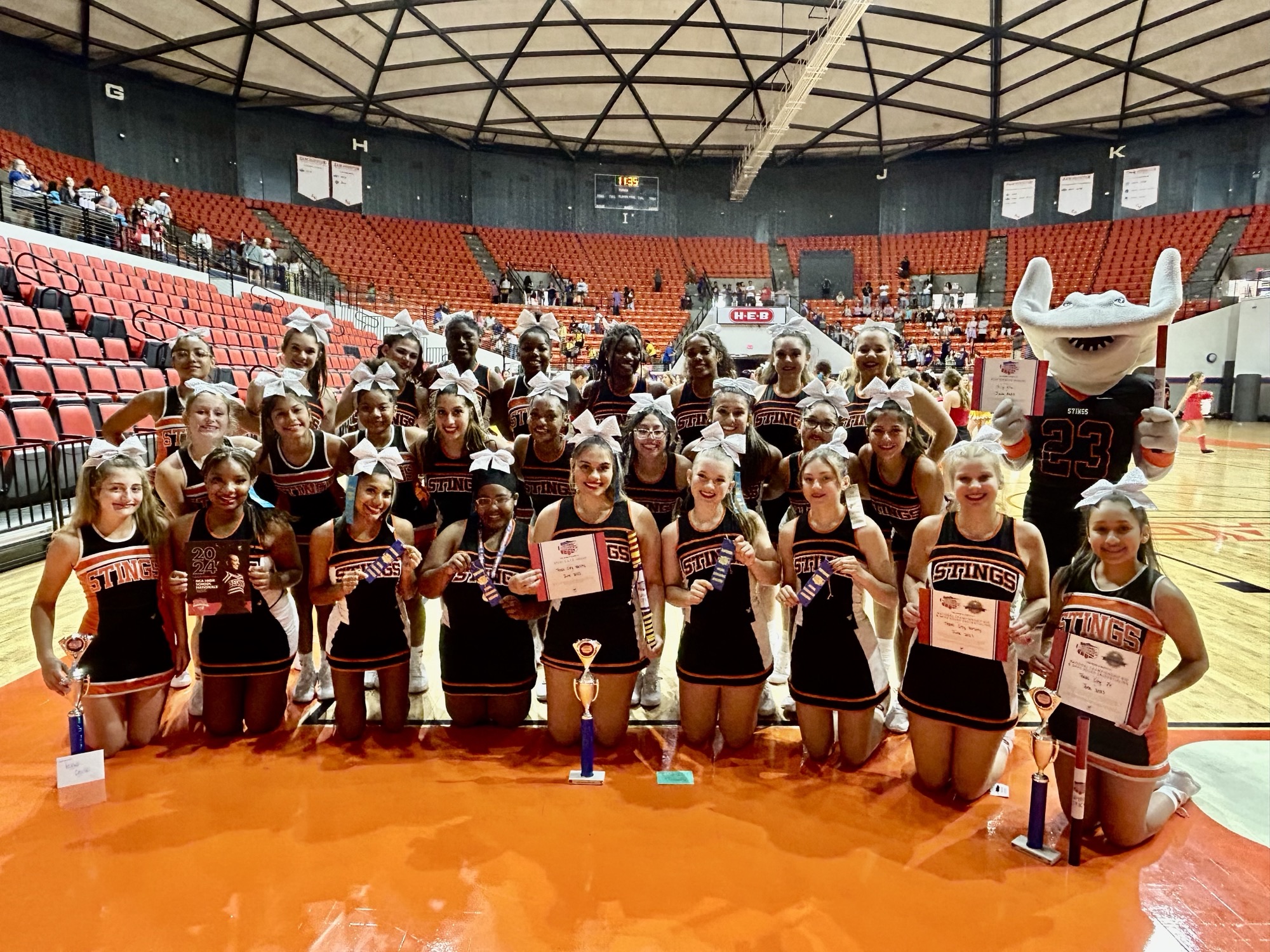 TCISD High School Cheer Team attended camp – The Post Newspaper